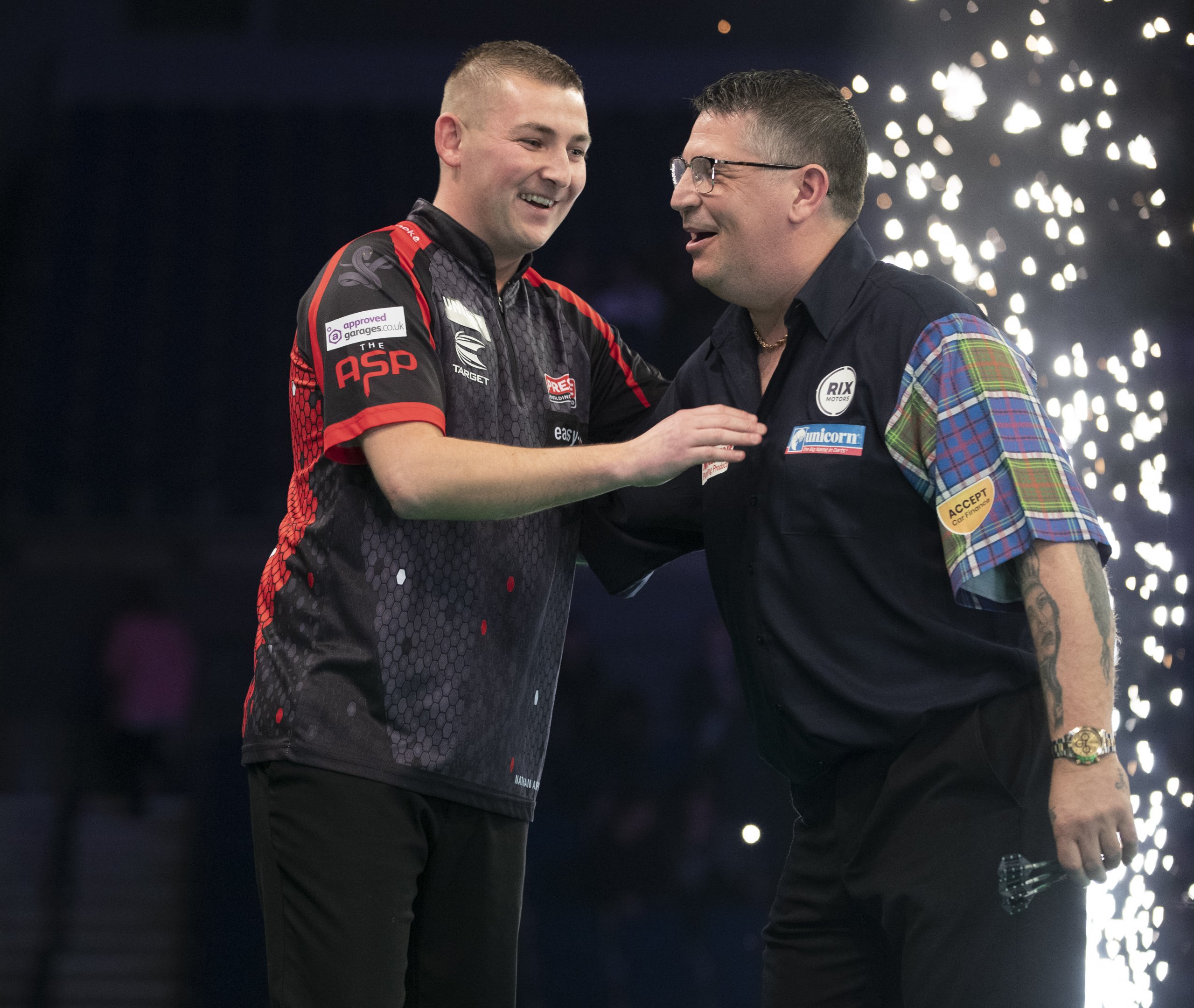Join 'Watch Parties' to get your darts fix | PDC