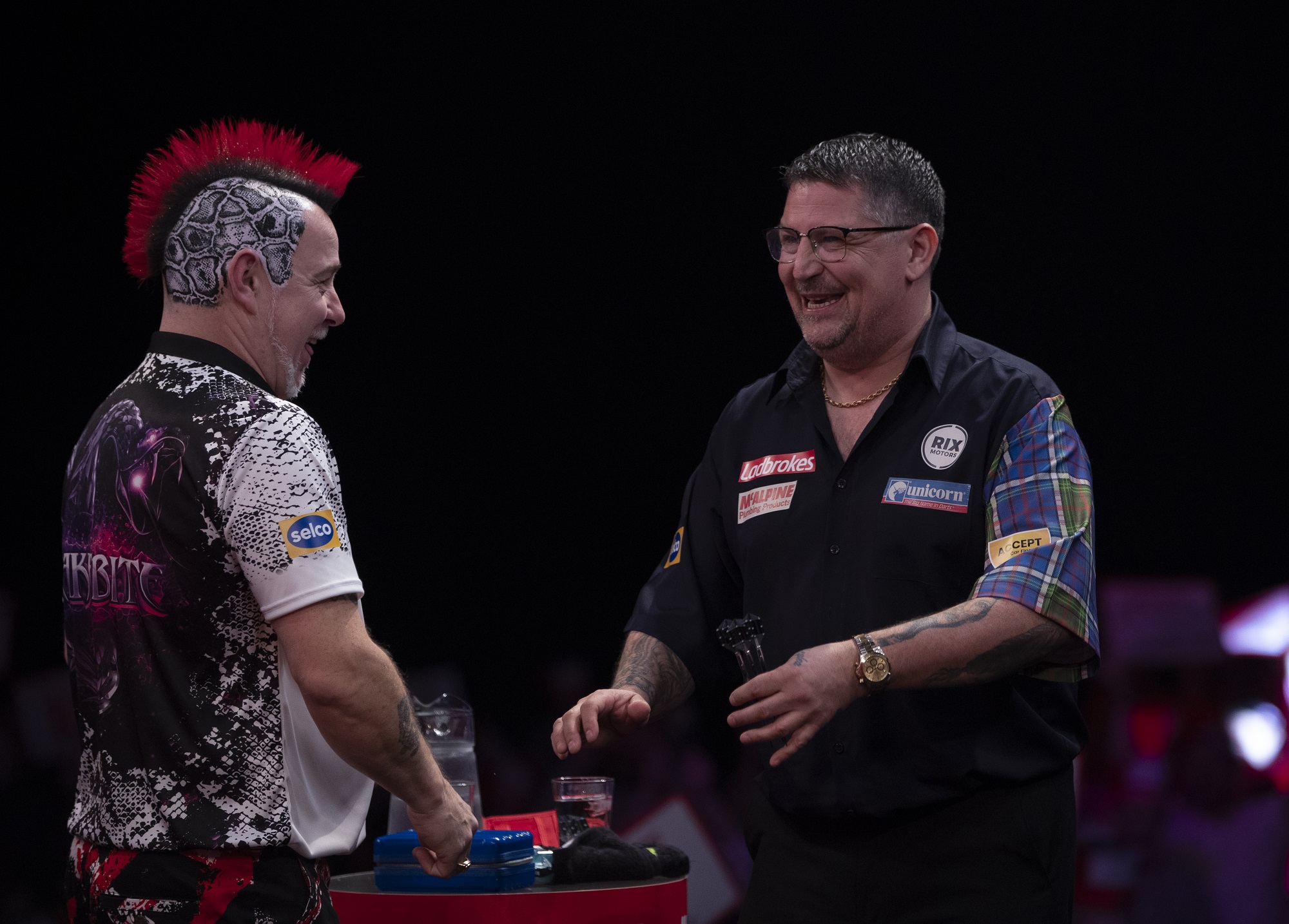 Gary Anderson box-ing clever in Low6 Home Tour! | PDC