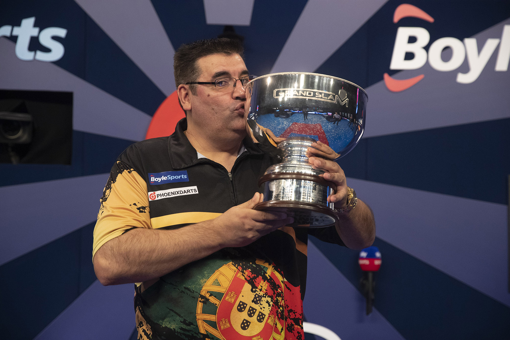 Eric Bristow Trophy winner De Sousa reveals Crafty Cockney link | PDC