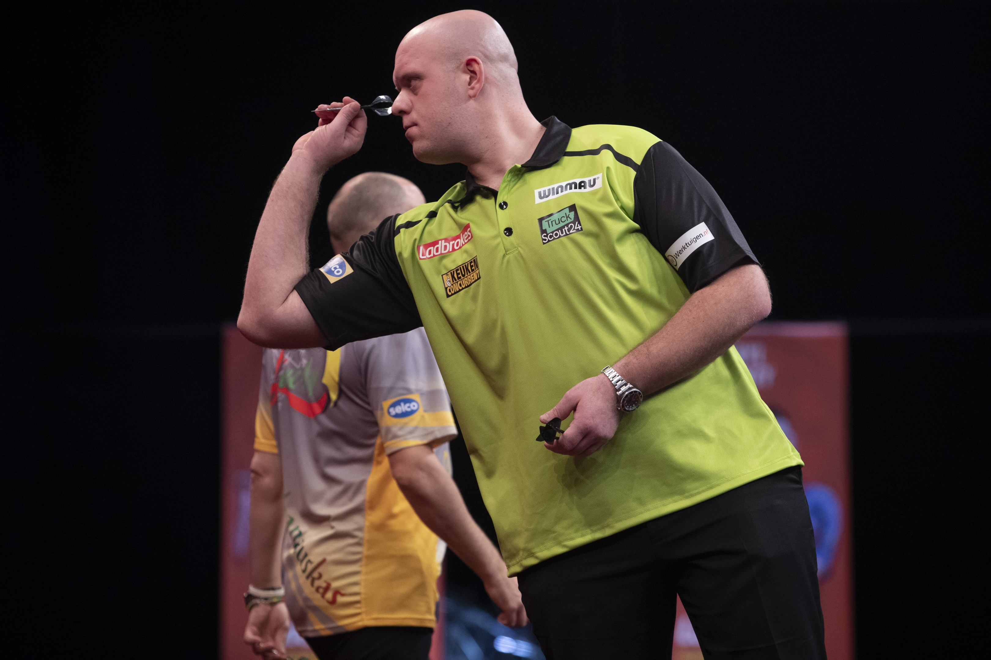 World's top six advance on Players Championship Finals Day One | PDC