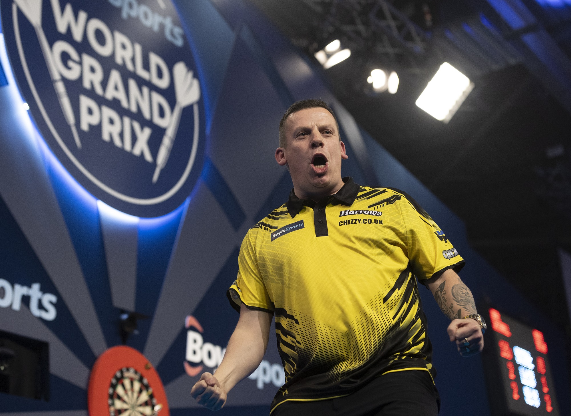 Chisnall completes remarkable fightback as Price avoids scare | PDC