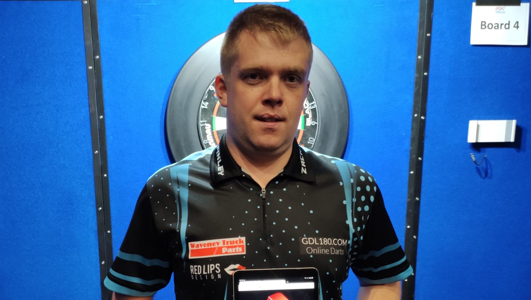 Burton & Van Trijp victorious on Winmau Challenge Tour | PDC