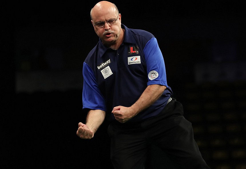 Brilliant Butler rolls back the years to claim landmark CDC title | PDC