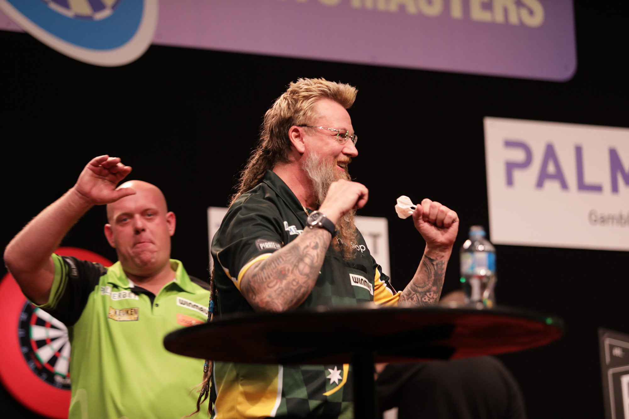 Whitlock dumps out Van Gerwen on dramatic opening night in Wollongong | PDC