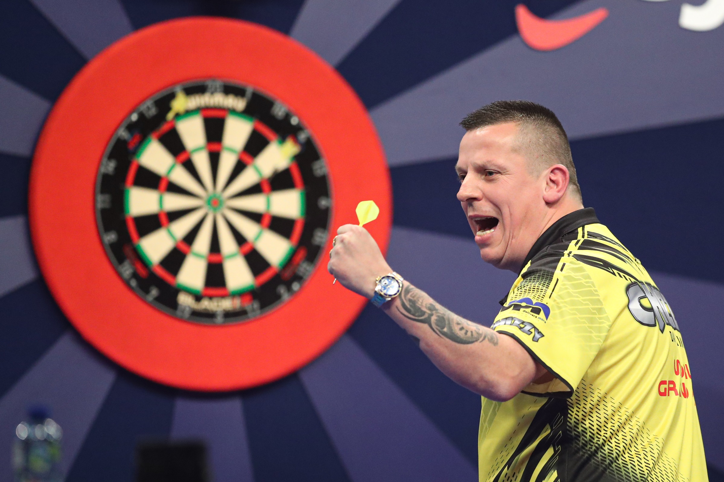 Chisnall defies Rock to claim Players Championship 25 title | PDC