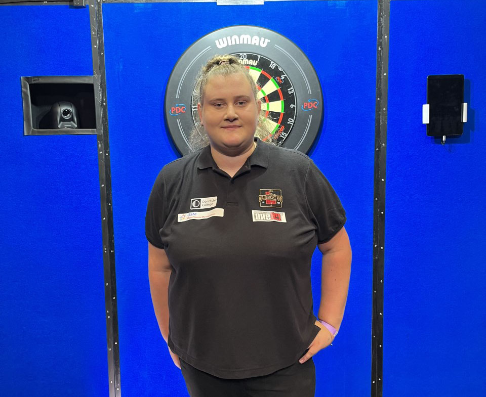 Record-breaking Greaves relishing Alexandra Palace debut | PDC