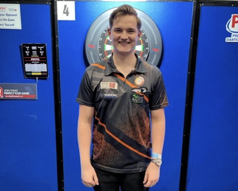 Toonders & Slevin prevail on opening day of 2023 Development Tour | PDC