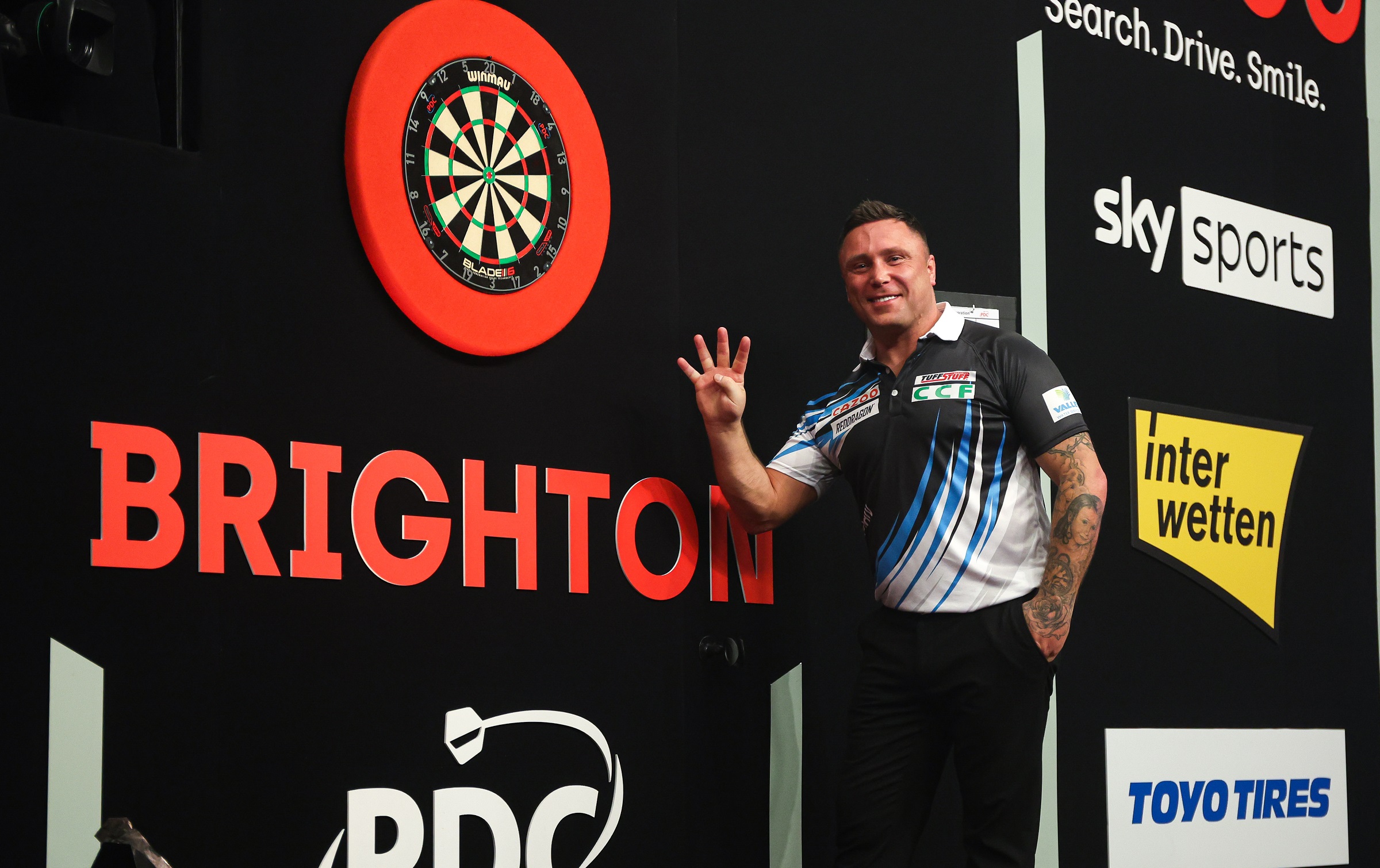 Four-midable Price continues stunning form to win Night 11 | PDC