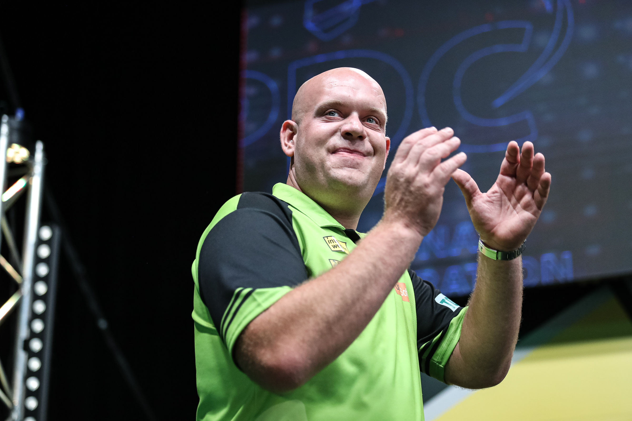 Van Gerwen issues statement following return to action | PDC