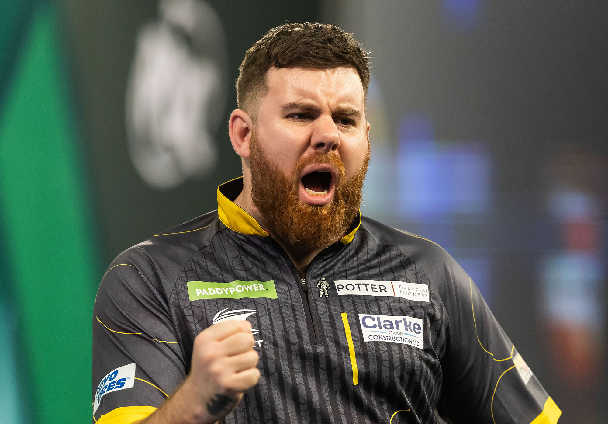Williams stuns Van Gerwen to reach World Championship semi-finals | PDC