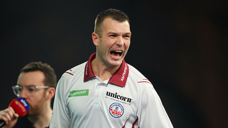 Razma, Edhouse & Nijman complete ET5-6 qualification double | PDC