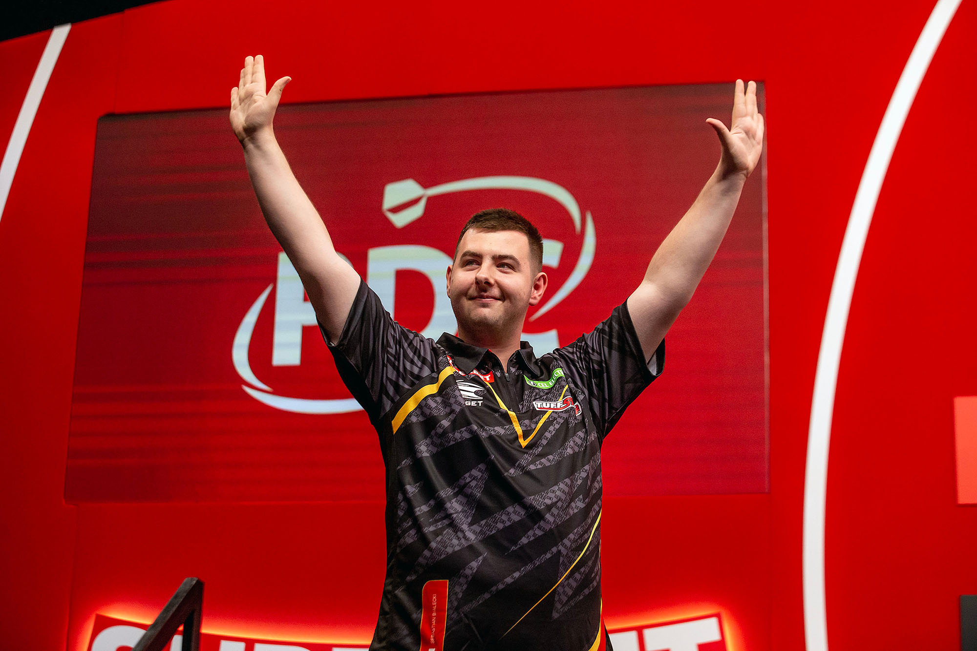 Bialecki back to winning ways on Winmau Development Tour | PDC