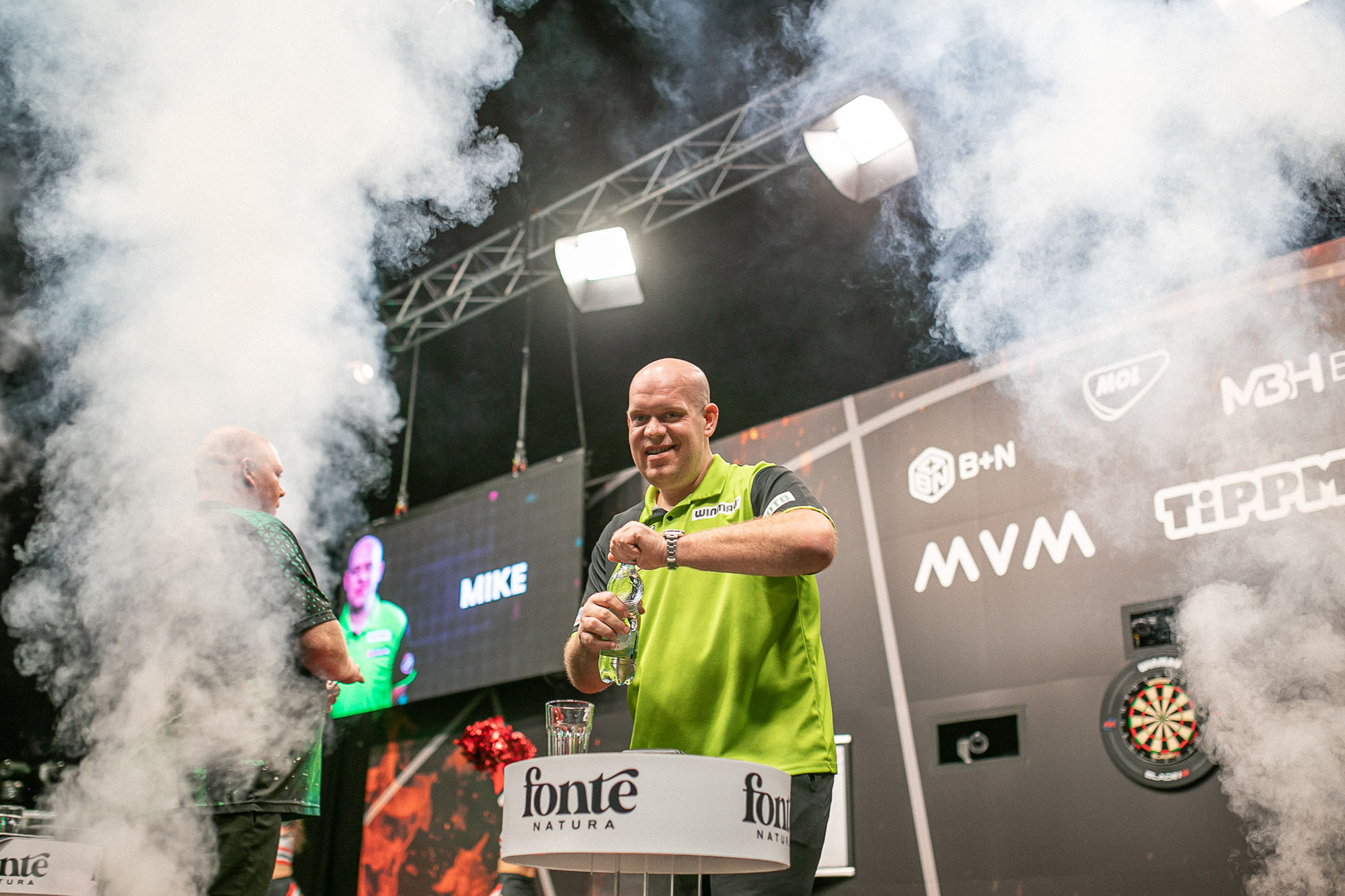 Van Gerwen & Dekker produce nine-dart history in Hungary | PDC