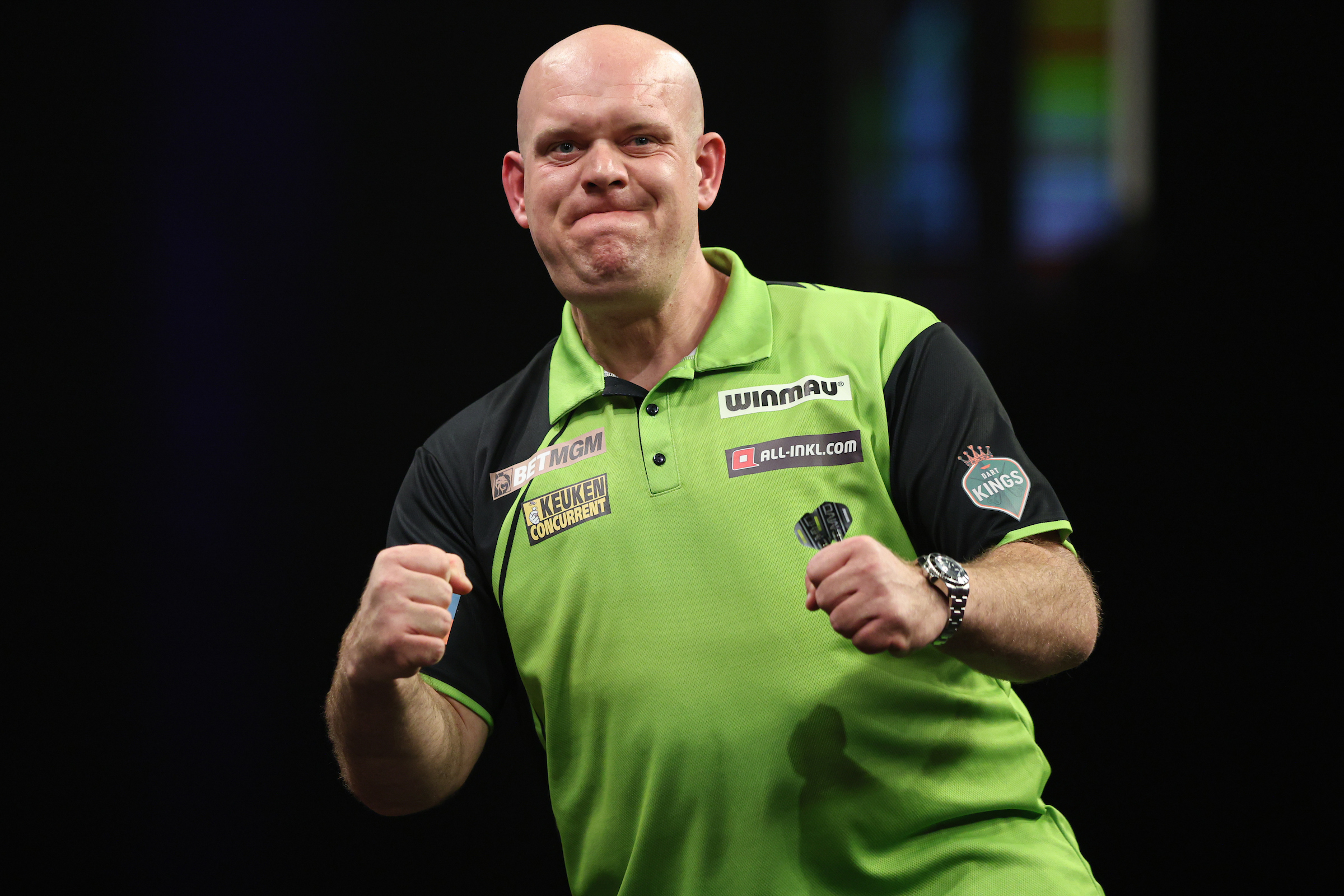 Van Gerwen powers past Price to win Players Championship 27 | PDC