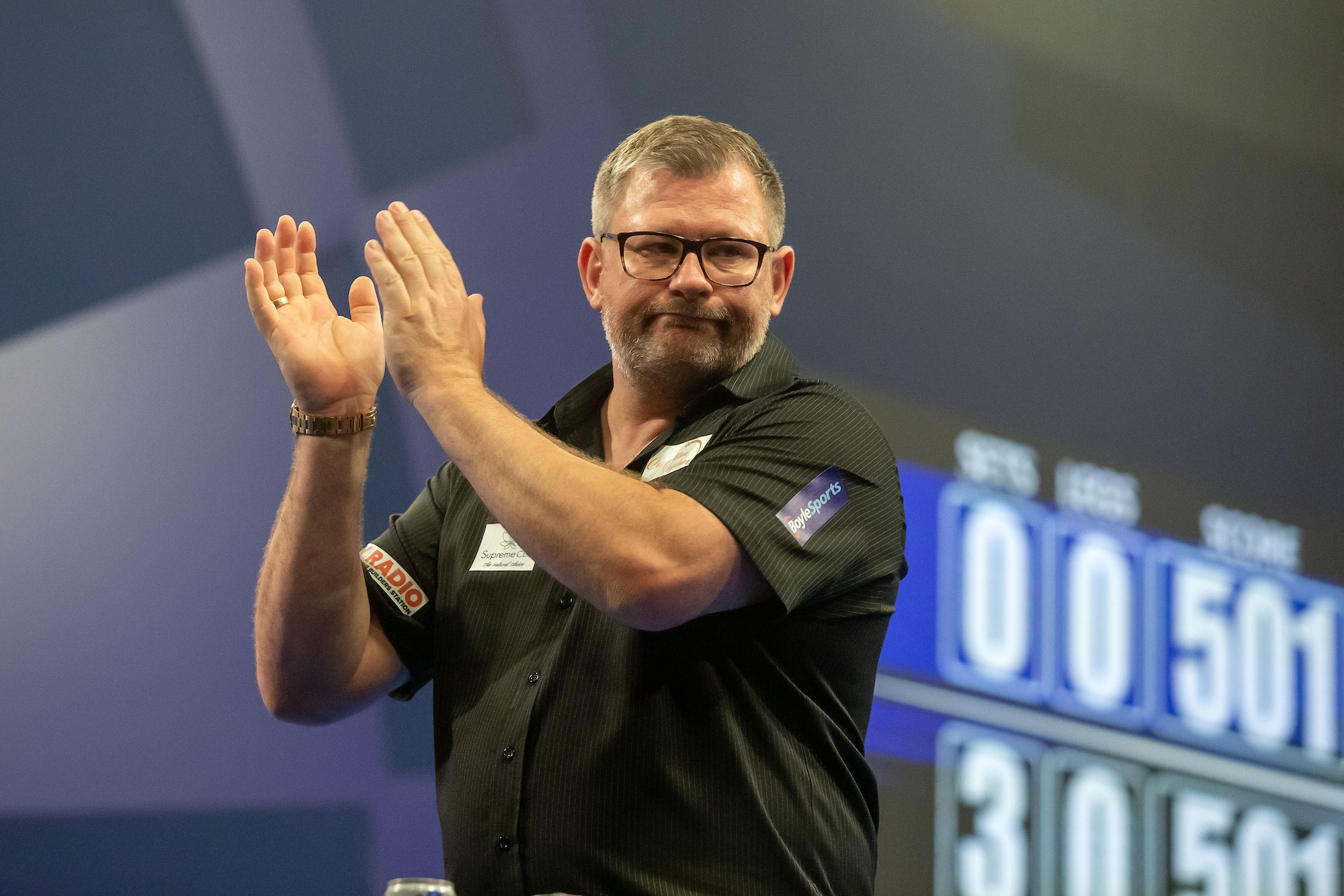 Wade powers past Price, as De Decker stuns Anderson | PDC