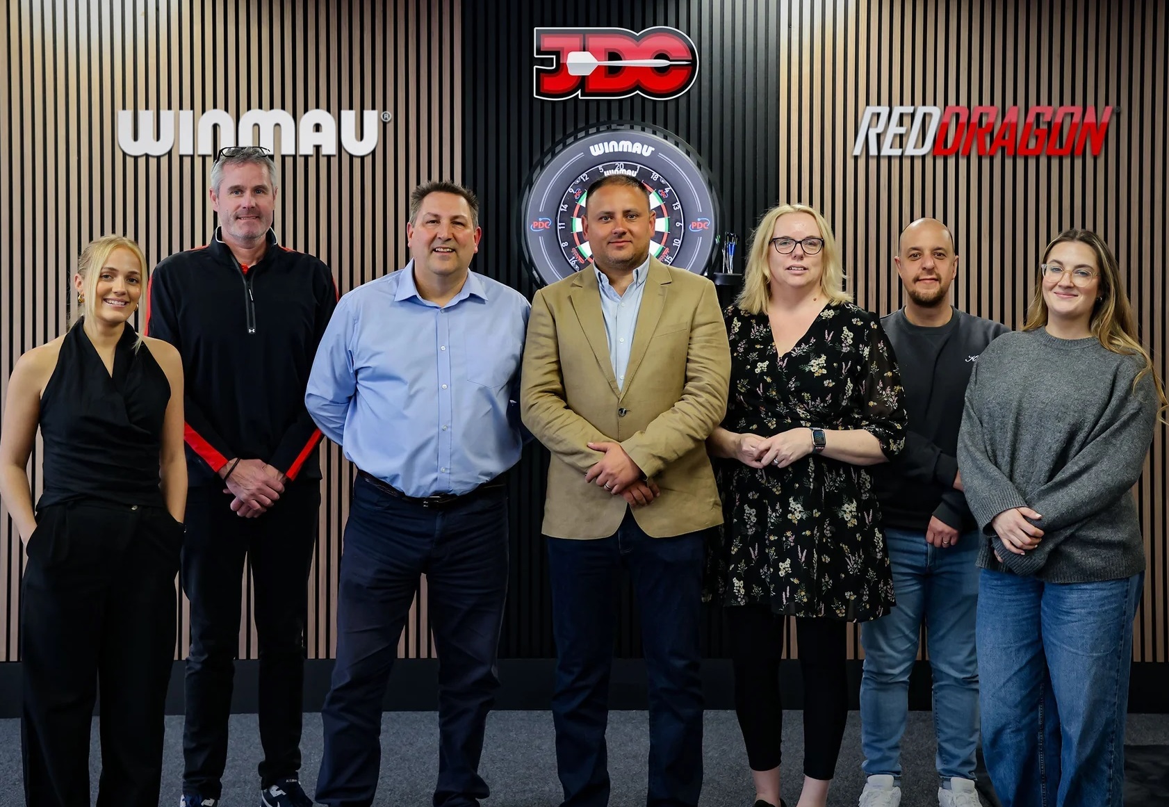 JDC secures long-term Winmau & Red Dragon partnership | PDC