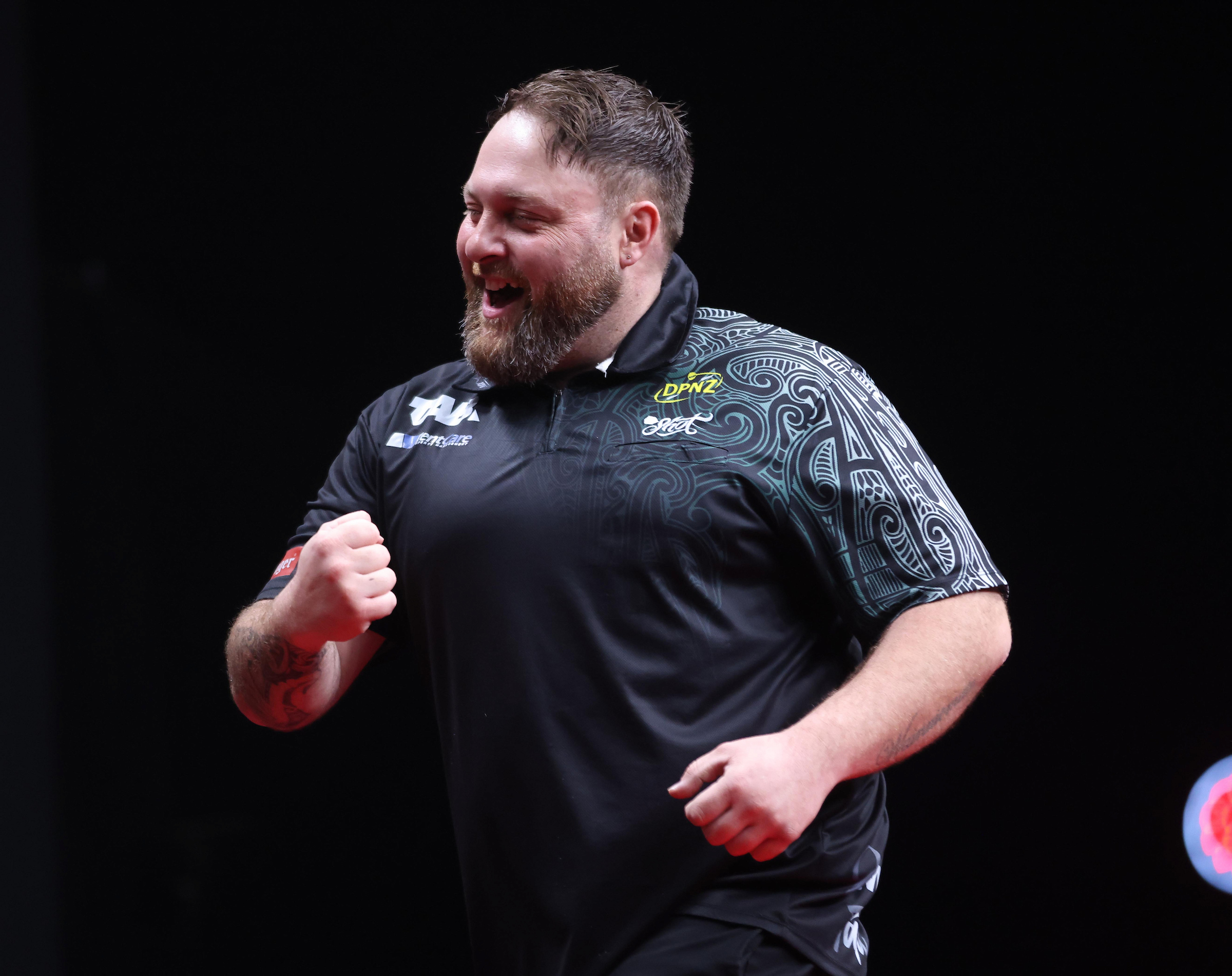 Tata & Robb secure final two Dabble Darts ANZ Premier League spots | PDC