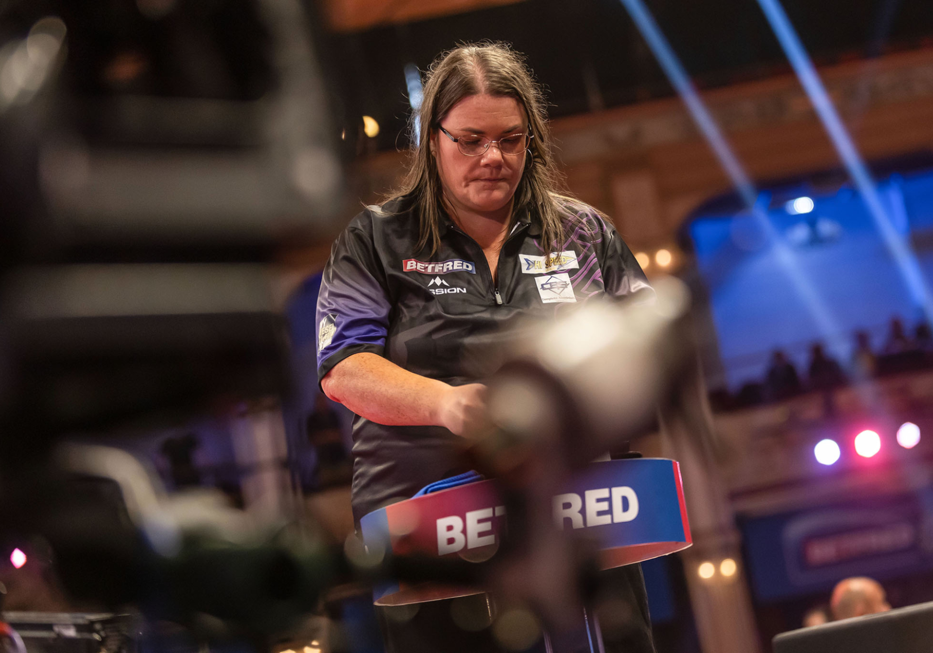 Glory for Greaves at Betfred Women's World Matchplay | PDC