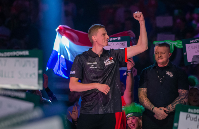 Prime numbers: 'Peak Taylor' and 'Peak MvG' in comparison | PDC