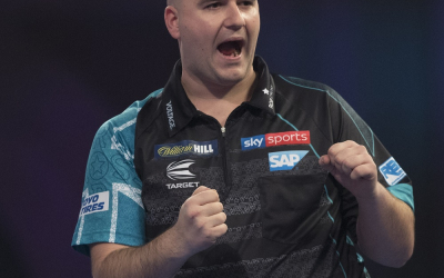 Dave Chisnall, Professional Darts Player - PDC